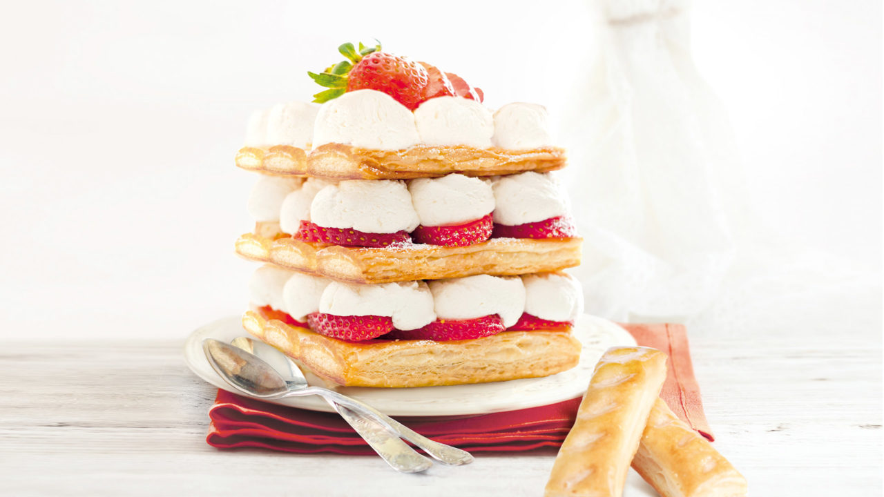 Tesoro Raspberry - Classic Italian Layered Puff Pastry